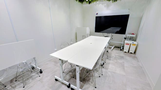 【東京駅徒歩3分・日本橋駅徒歩2分|24h】12名席/会議室・研修・セミナー・説明会等/WiFi・モニター・ホワイトボード等完備の写真3