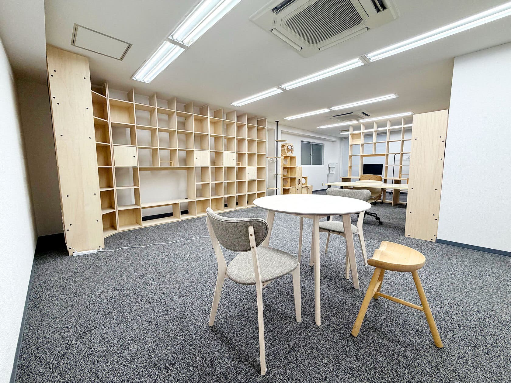 【2駅利用でアクセス◎】仕事✏️ 勉強 📖SNS撮影📷に！東京上野の完全個室の広々ワークスペース・レンタルスペース⭐️の写真1