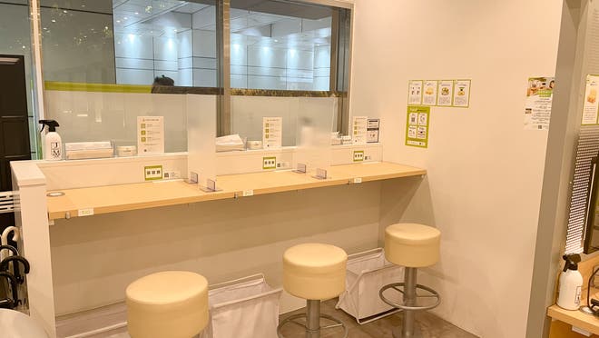 【新宿駅徒歩2分|1Cブース】カウンター席/高速Wi-Fi/電源・充電/テレワーク・作業・勉強・休憩等の写真8