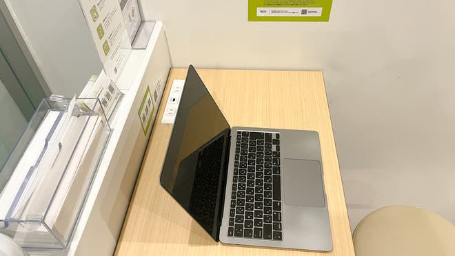 【新宿駅徒歩2分|3Cブース】カウンター席/高速Wi-Fi/電源・充電/テレワーク・作業・勉強・休憩等の写真5