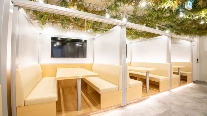 【上野駅徒歩1分|24時間営業|17Gブース】最大6名/高速Wi-Fi/55型モニター/会議・商談・面接・打ち合わせ・作業等の写真2