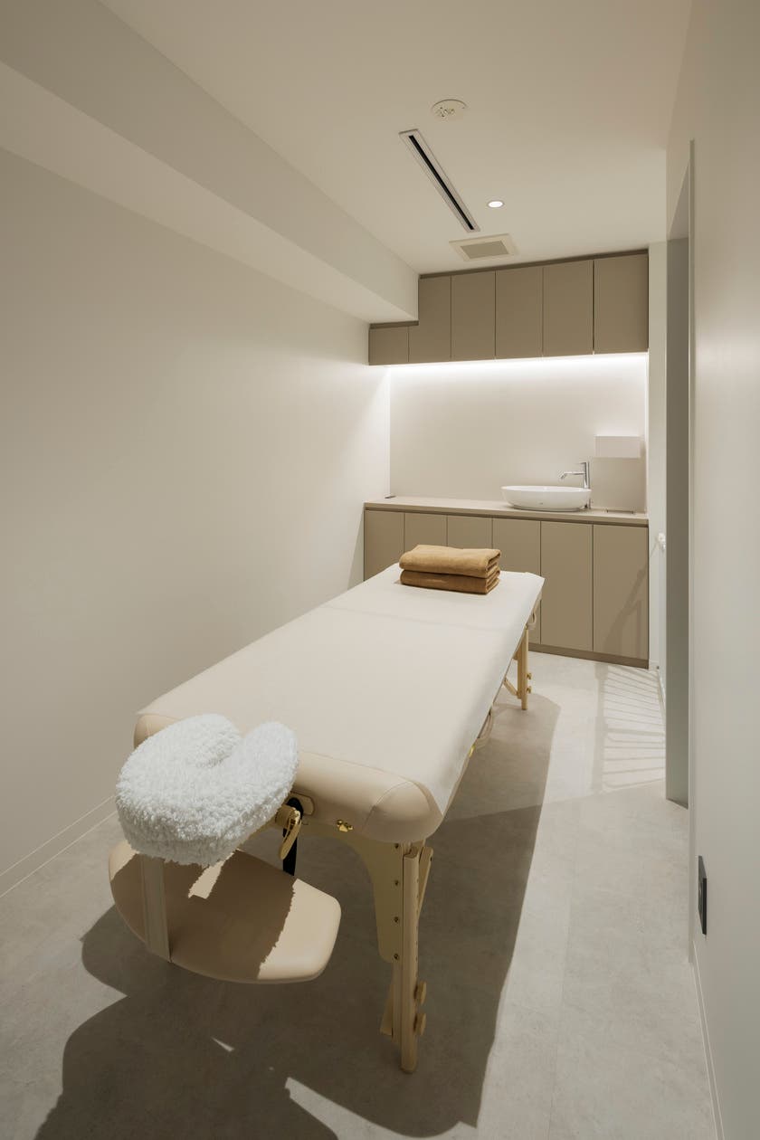 【上野駅徒歩2分】整体・エステ等☆施術ベッド完備☆追加料金一切なし☆レンタルサロンの写真1