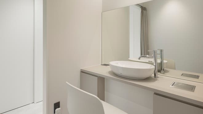 【上野駅徒歩2分】整体・エステ等☆施術ベッド完備☆追加料金一切なし☆レンタルサロンの写真3