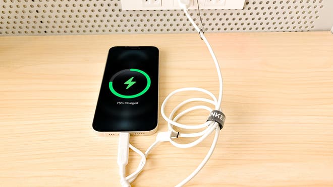 【東京駅徒歩3分|24時間営業|4PSブース】防音完全個室/31.5型モニター/充電/web商談・面接・MTG・テレワーク等の写真7