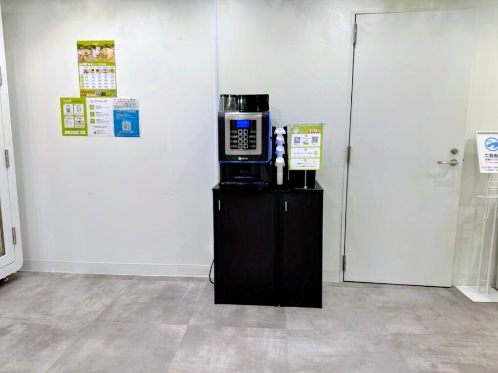 【東京駅徒歩3分｜24時間営業｜9Cブース】カウンター席／高速Wi-Fi／31.5型モニタ／電源・充電／テレワーク・作業・勉強の写真17