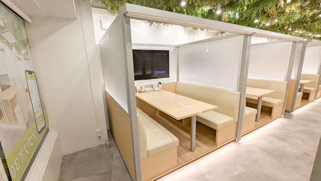 【上野駅徒歩1分|24時間営業|12PSブース】防音完全個室/31.5型モニター/充電/web商談・面接・MTG・テレワーク等の写真19