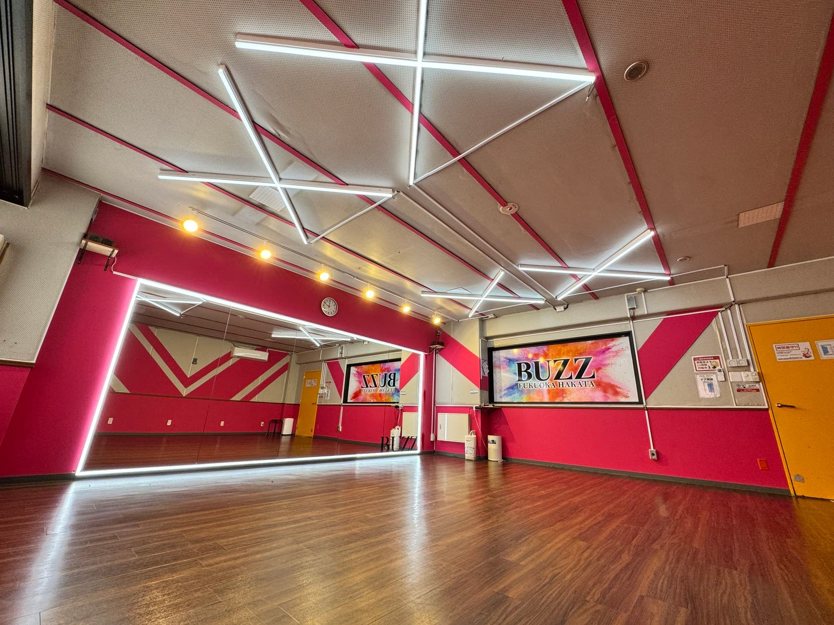 【BUZZ福岡博多】Aスタジオの写真1