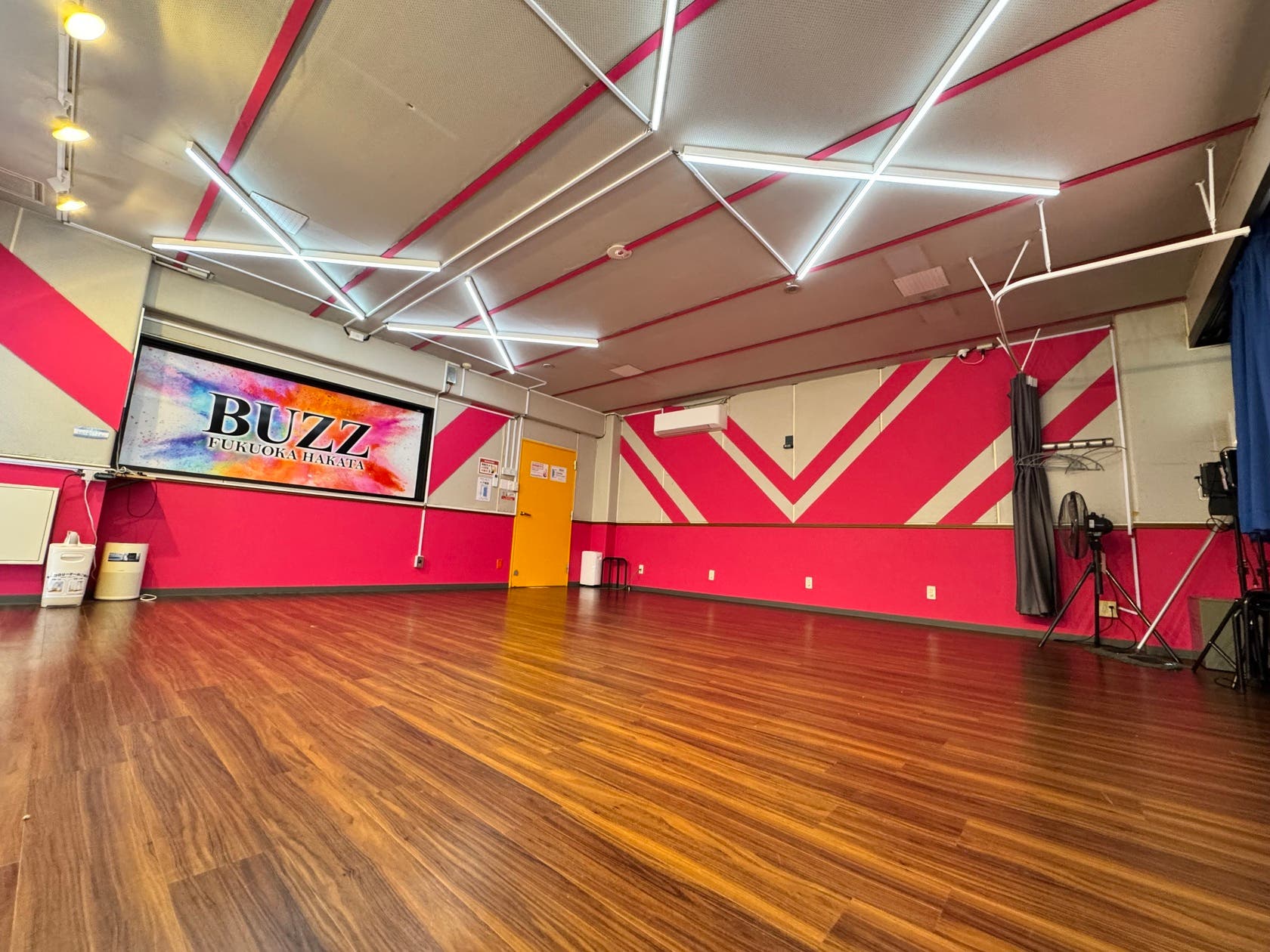 【BUZZ福岡博多】Aスタジオの写真2