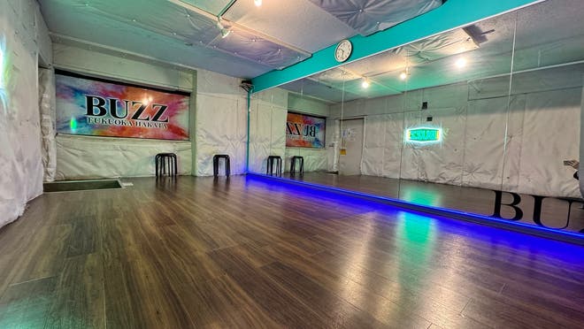 【BUZZ福岡博多】Cスタジオの写真1