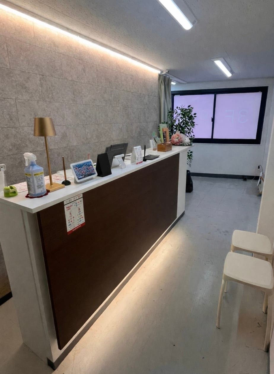 藤井寺駅徒歩1分《駅近》整体・リンパ・エステにすぐ使える完全個室｜備品充実で手ぶら利用OKの写真2