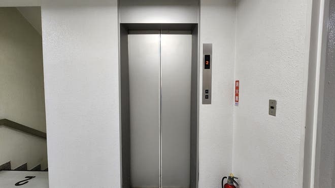 岡山駅徒歩5分 / 最大4名 / 高速WIFI / 卓上コンセント 面接や打合せ、リモートワークに最適な会議室の写真10