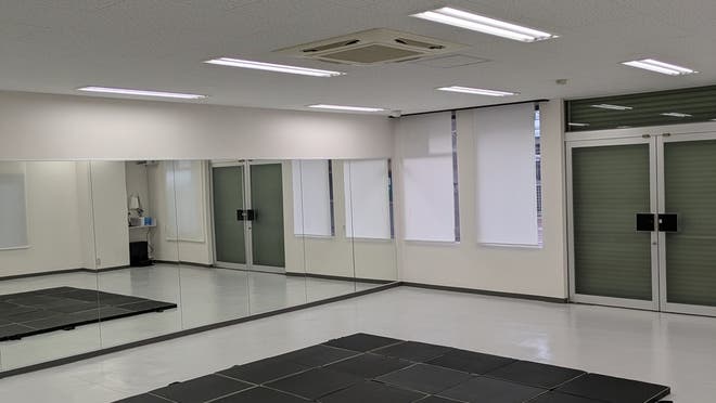 【姫路駅7分】白壁×大型鏡9枚の本格ダンススタジオ|大型鏡9枚🪞最大25名🙆♀️50㌅モニター📺24時間🕐の写真8