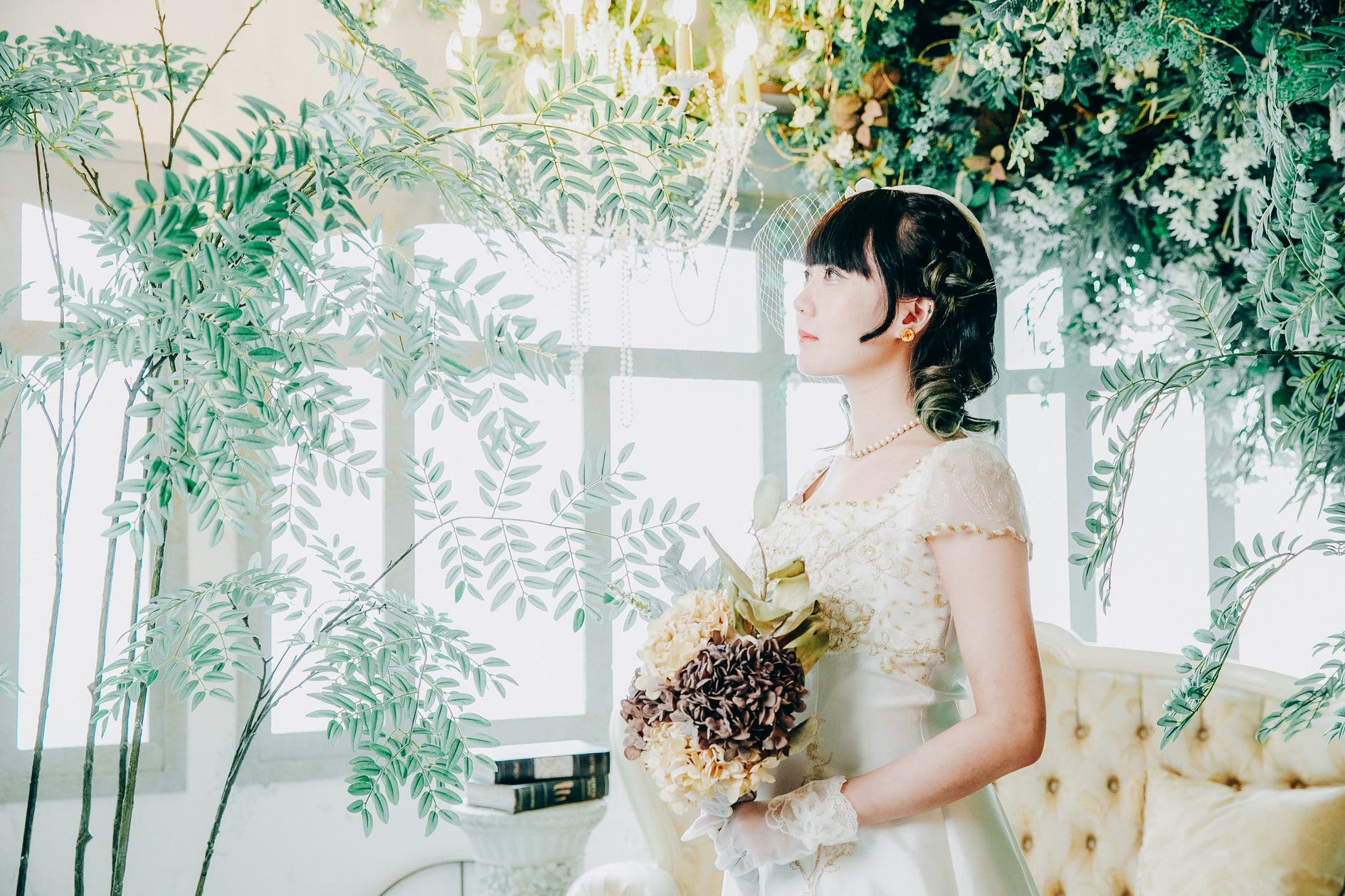 【OPEN記念割引価格】ウェディングドレス60着【無料で】着放題の花とクロスに囲まれたデザイナーズ撮影スタジオの写真4