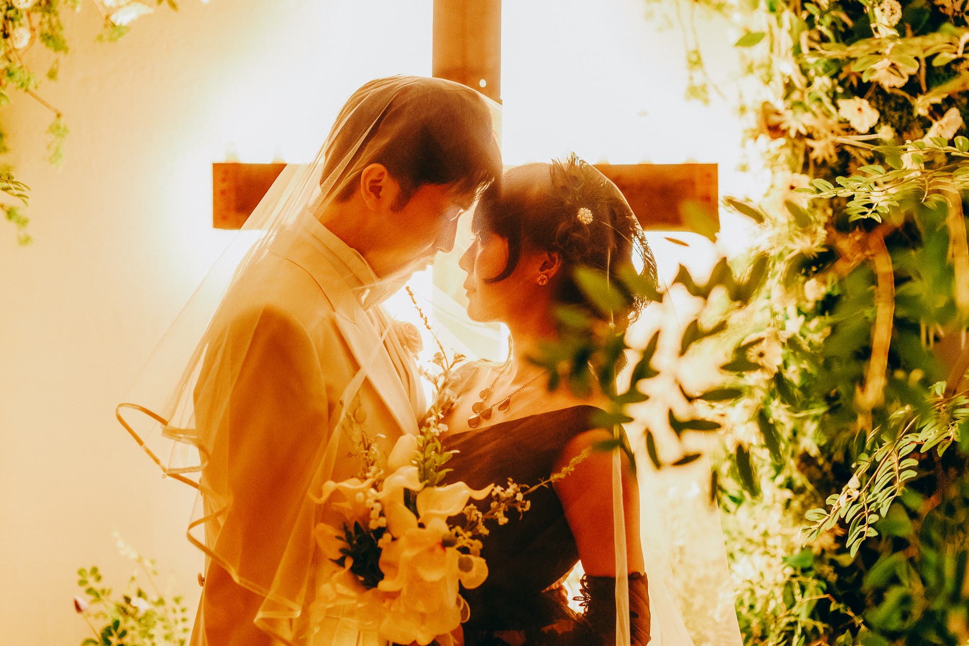 【OPEN記念割引価格】ウェディングドレス60着【無料で】着放題の花とクロスに囲まれたデザイナーズ撮影スタジオの写真6