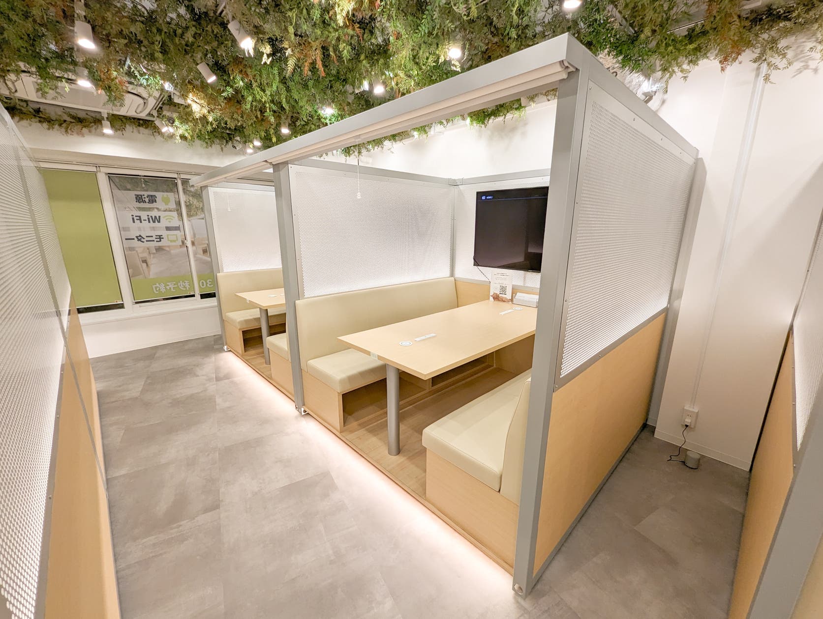 【上野駅徒歩1分｜24時間営業｜5Sブース】高速Wi-Fi／31.5型モニター／充電／web商談・面接・MTG・テレワーク等の写真17