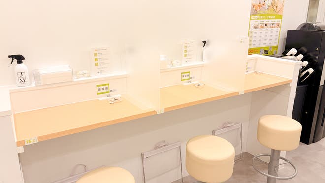 【武蔵小山駅徒歩1分|24時間営業|15Cブース】カウンター席/高速Wi-Fi/電源・充電/テレワーク・作業・勉強・休憩等の写真1