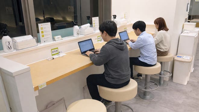 【武蔵小山駅徒歩1分|24時間営業|12Cブース】カウンター席/高速Wi-Fi/電源・充電/テレワーク・作業・勉強・休憩等の写真18
