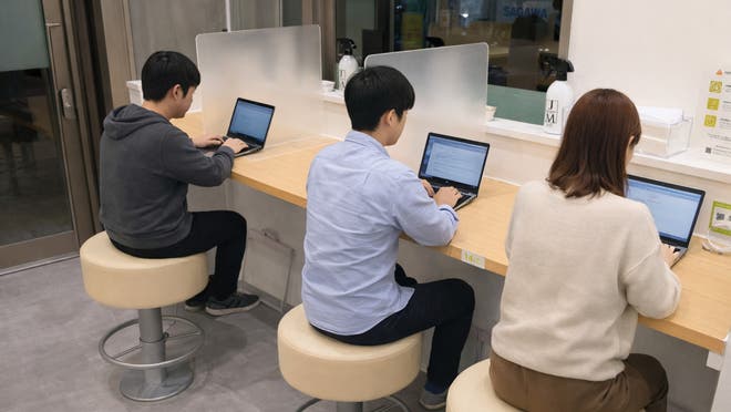 【武蔵小山駅徒歩1分|24時間営業|15Cブース】カウンター席/高速Wi-Fi/電源・充電/テレワーク・作業・勉強・休憩等の写真17