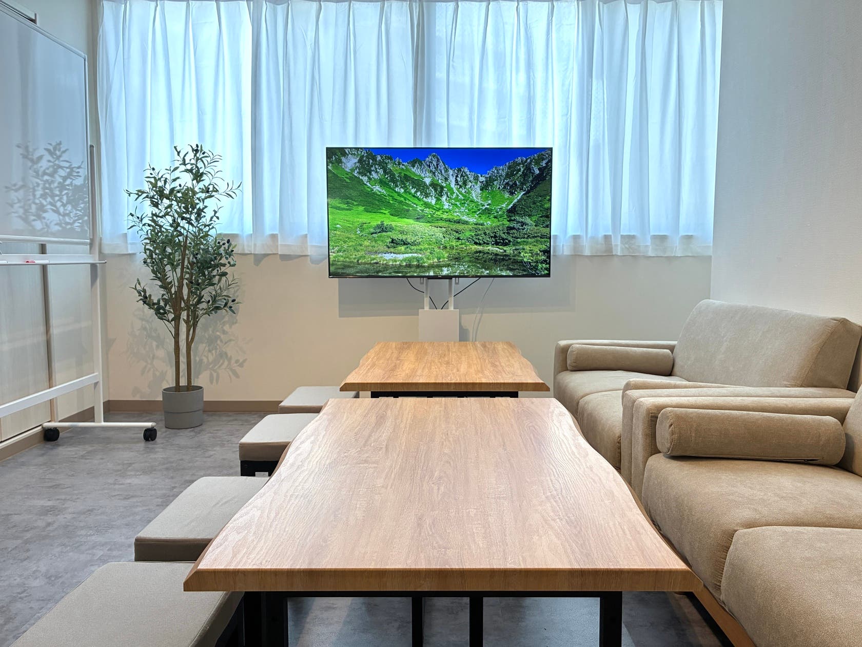 spaceGO 本厚木🏠本厚木駅４分🚃パーティー🎉ビジネス💻18名様まで利用可能🎊の写真3