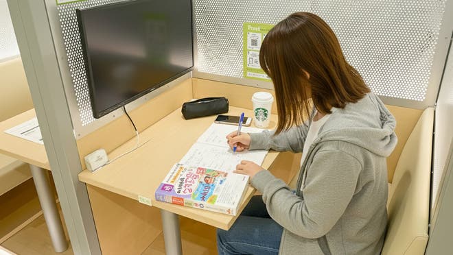 【池袋駅徒歩1分|24時間営業|6Sブース】高速Wi-Fi/31.5型モニター/充電/web商談・面接・MTG・テレワーク等の写真25