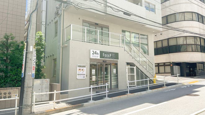 【飯田橋駅徒歩1分|24時間営業|3PGブース】最大6名/防音完全個室/高速Wi-Fi/55型モニタ/会議・商談・面接・作業等の写真20