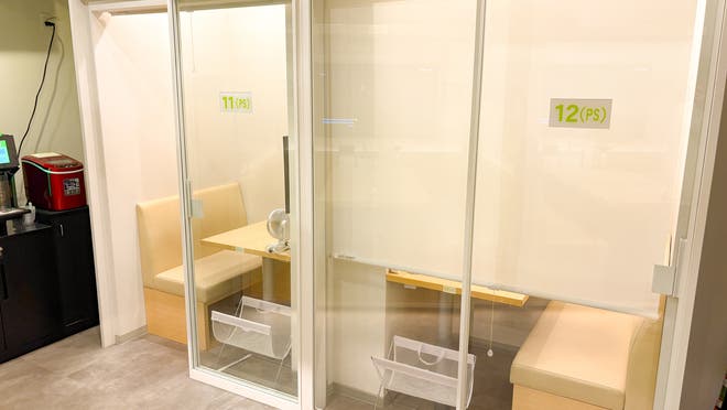 【池袋駅徒歩1分|24時間営業|11PSブース】防音完全個室/31.5型モニター/充電/web商談・面接・MTG・テレワーク等の写真4