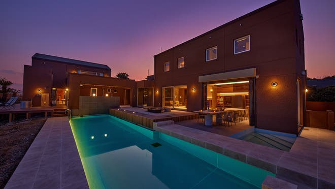 2026年米TIME誌「訪れるべき場所50」選出の伊勢神宮から45分。波打ち際、海抜22m断崖の絶景邸宅。2階建サウナ&プール。の写真2