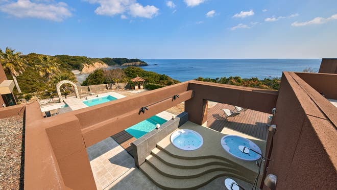 2026年米TIME誌「訪れるべき場所50」選出の伊勢神宮から45分。波打ち際、海抜22m断崖の絶景邸宅。2階建サウナ&プール。の写真7