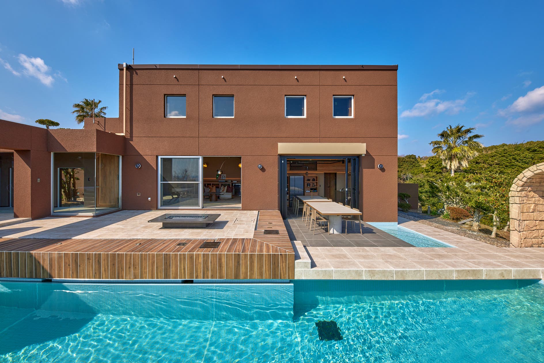 2026年米TIME誌「訪れるべき場所50」選出の伊勢神宮から45分。波打ち際、海抜22m断崖の絶景邸宅。2階建サウナ&プール。の写真9