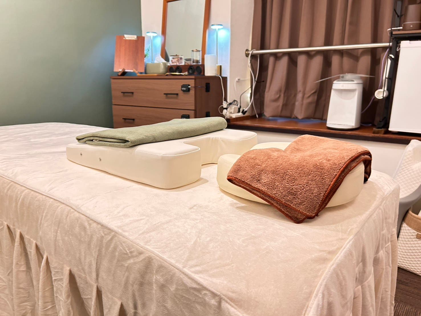 【2026年NEW OPEN】金山駅すぐ！地域最安値に挑戦中の清潔感溢れるレンタルサロンの写真2