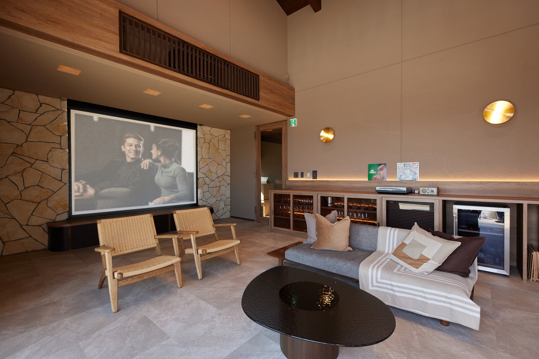 2026年米TIME誌「訪れるべき場所50」選出の伊勢神宮から45分。波打ち際、海抜22m断崖の絶景邸宅。2階建サウナ&プール。の写真17