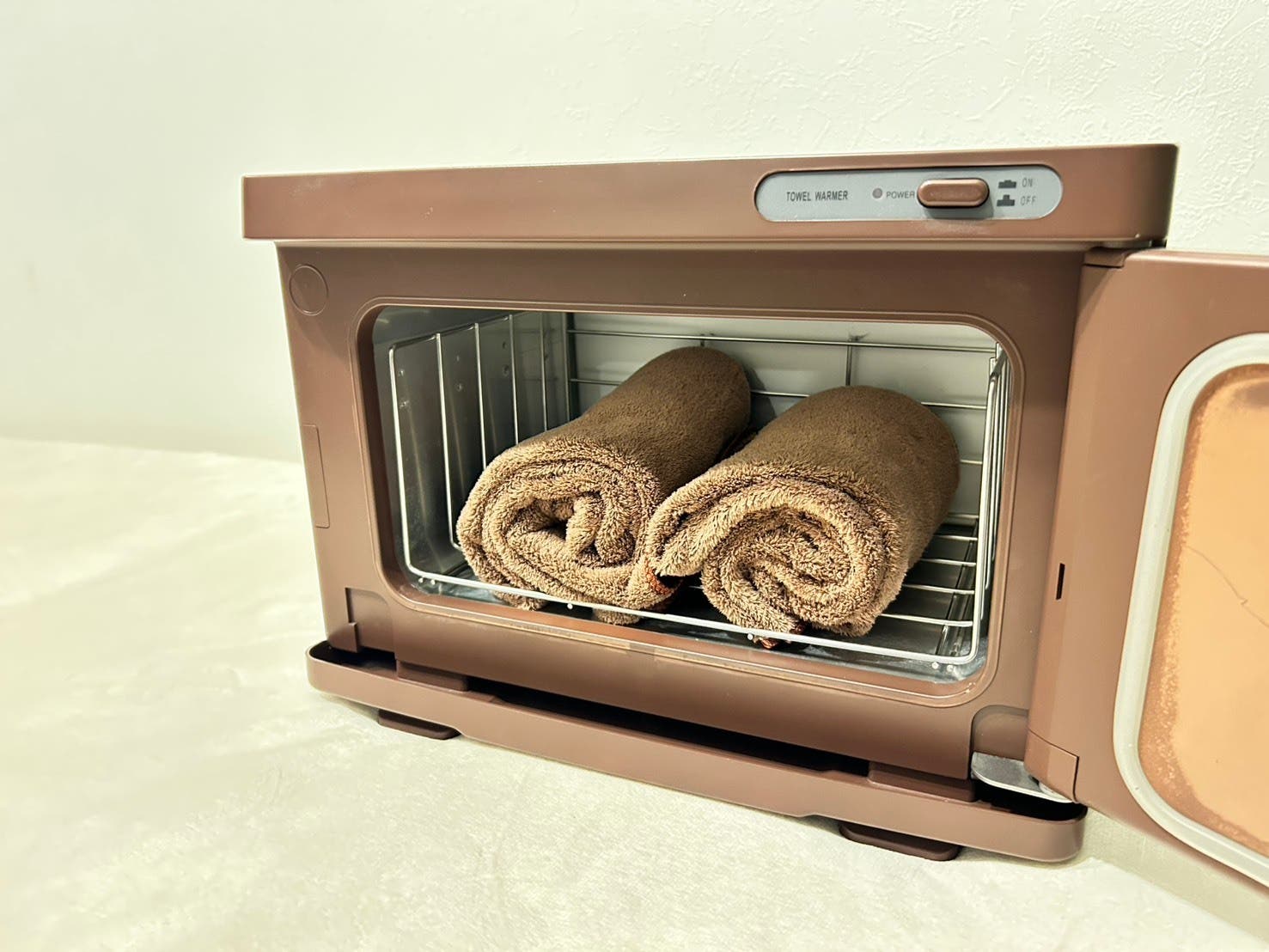 【2026年NEW OPEN】金山駅すぐ！地域最安値に挑戦中の清潔感溢れるレンタルサロンの写真6