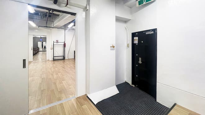 【グンカン・ベース 】圧巻200㎡|高音質スピーカー・プロ用音響・マイク完備|大音量OK|イベント・ダンス・楽器練習に最適|の写真13