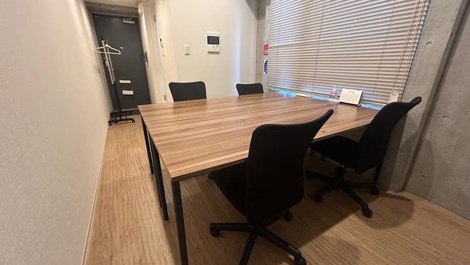 向ケ丘遊園駅から徒歩2分【503】個室(1~4名、最大6名)打ち合わせ・オンライン会議・商談・カウンセリング・試験勉強・自習室の写真3