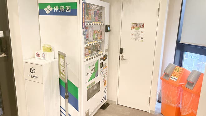 【池袋駅徒歩1分|24時間営業|2Cブース】カウンター席/高速Wi-Fi/電源・充電/テレワーク・作業・勉強・休憩等の写真19