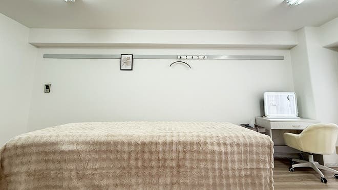 【堺東駅徒歩5分】New Open✨ 白を基調とした使いやすいプライベートサロン空間|ネイル・施術・カウンセリングに最適の写真8