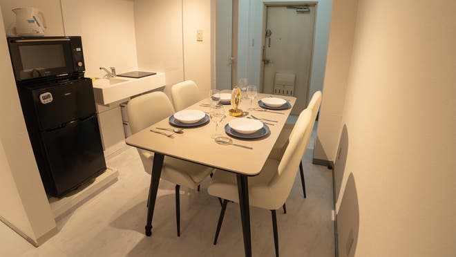 【新大久保駅 徒歩5分】女子会・推し活に🎀デート・誕生日会✨YouTube・コスプレ撮影📷飲み会・歓送迎会★自然光◎の写真3