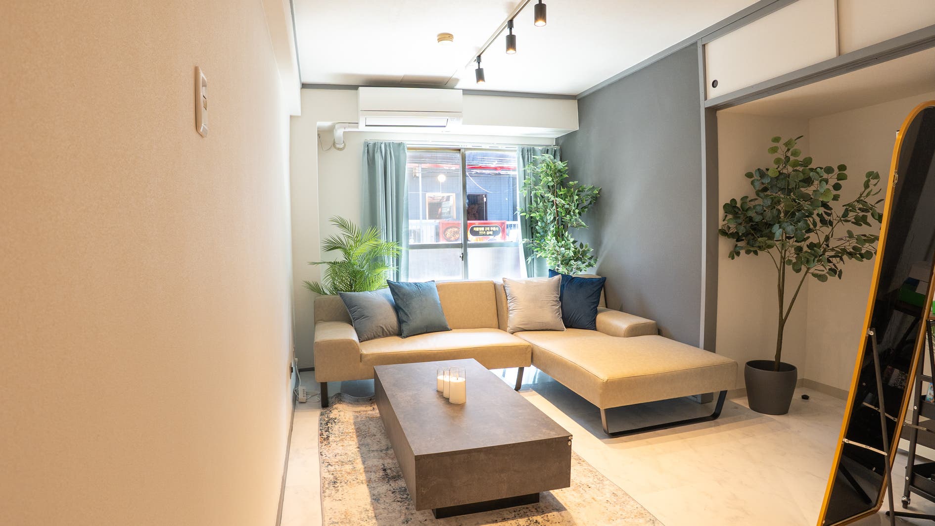 【新大久保駅 徒歩5分】女子会・推し活に🎀デート・誕生日会✨YouTube・コスプレ撮影📷飲み会・歓送迎会★自然光◎の写真2