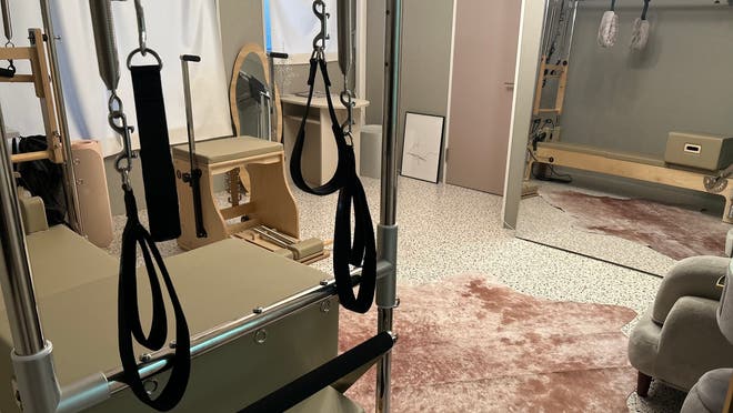 【三宮・徒歩6分】キャフォーマー+チェア完備|マシンピラティスレンタルスタジオ(1対1・少人数対応)の写真9