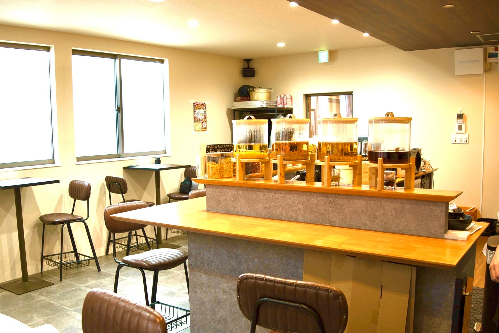 オフ会・交流会に最適｜20名OK・弾き語り可能なイベント空間の写真4