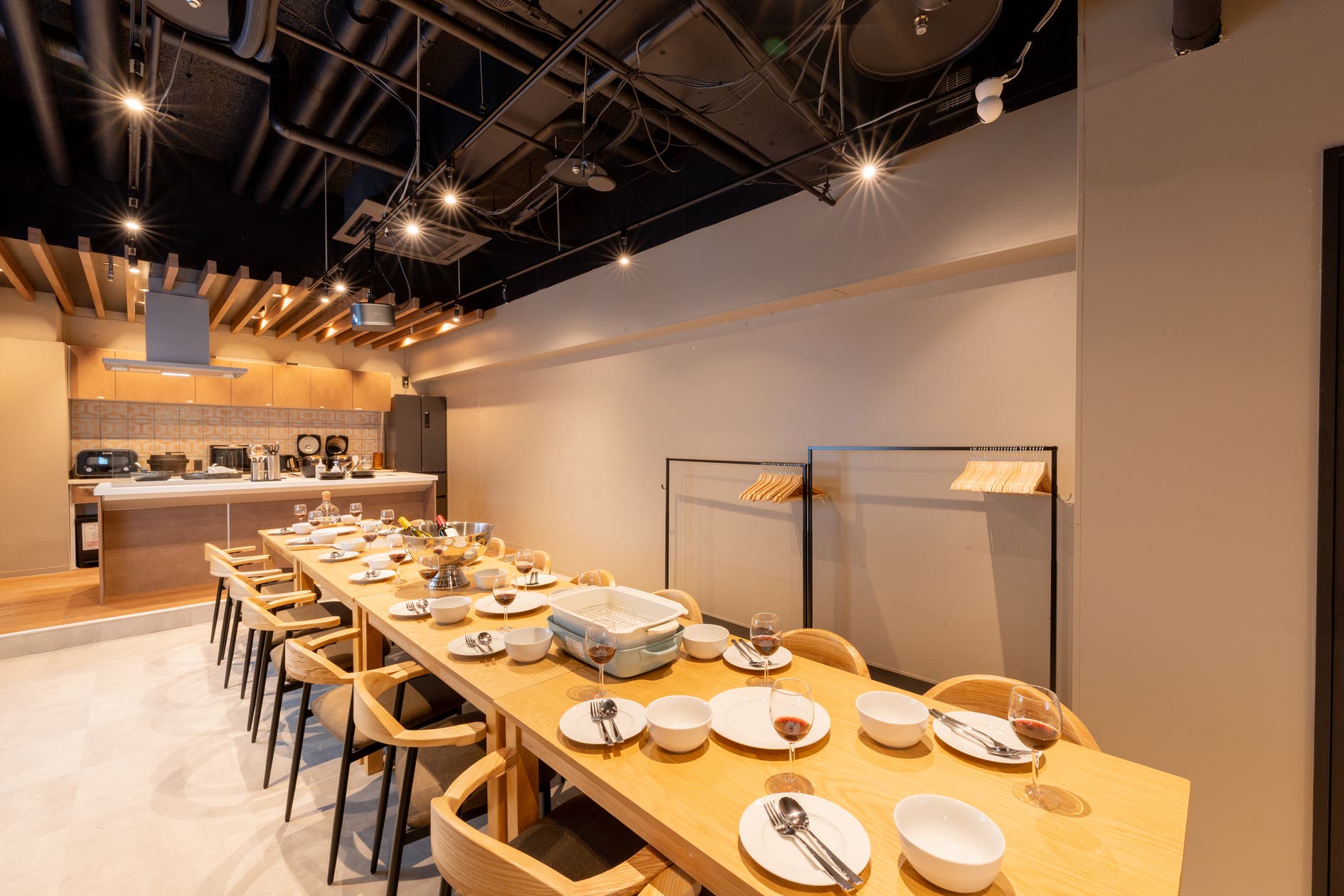 スペモ🥘すすきの駅5分✨広々キッチン🍳プロジェクター🎥パーティー🍷撮影🎥ママ会👶🏻725_KITCHEN札幌の写真4