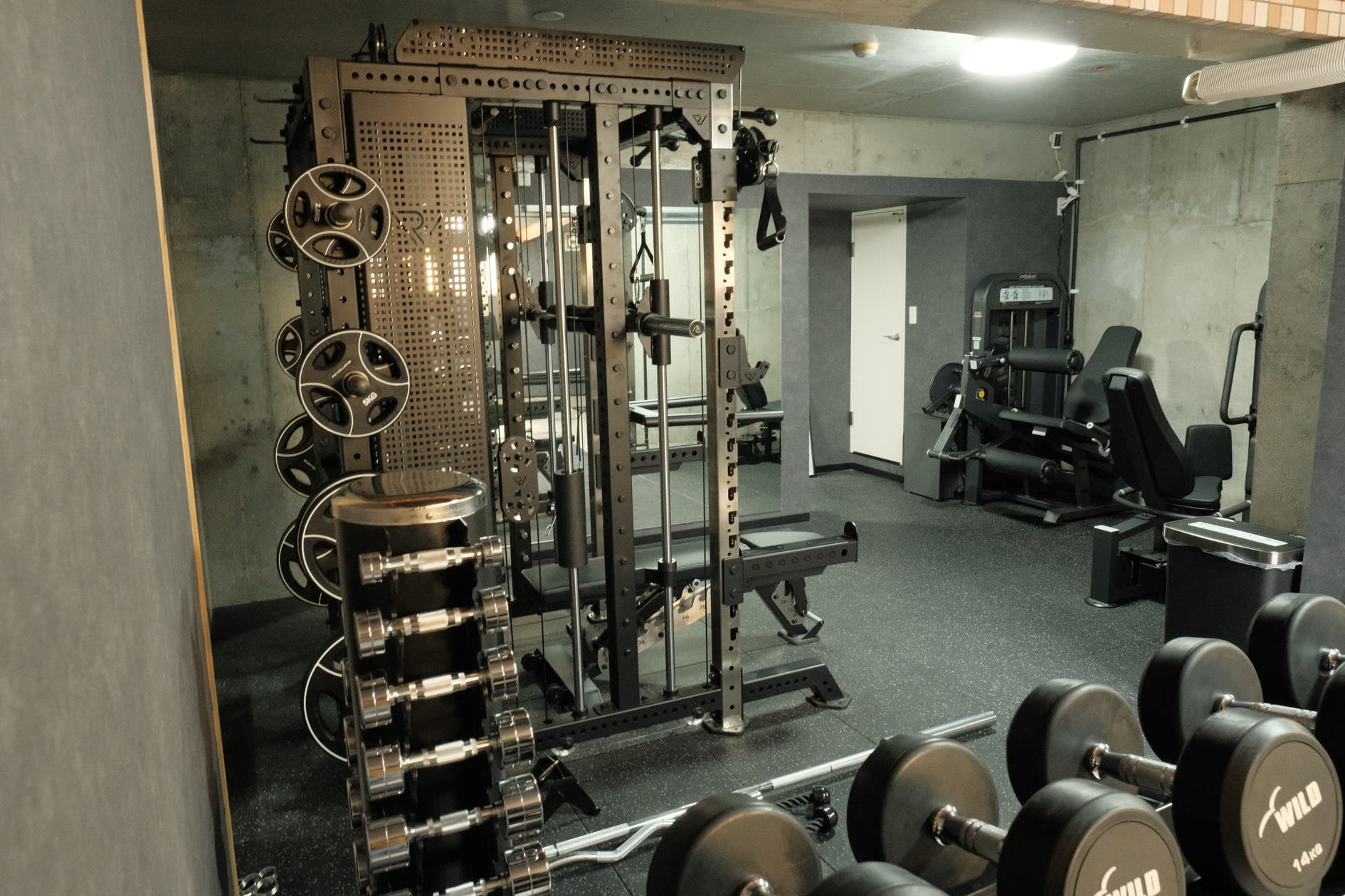 戸塚駅から徒歩11分の完全個室プライベートレンタルジムの写真1