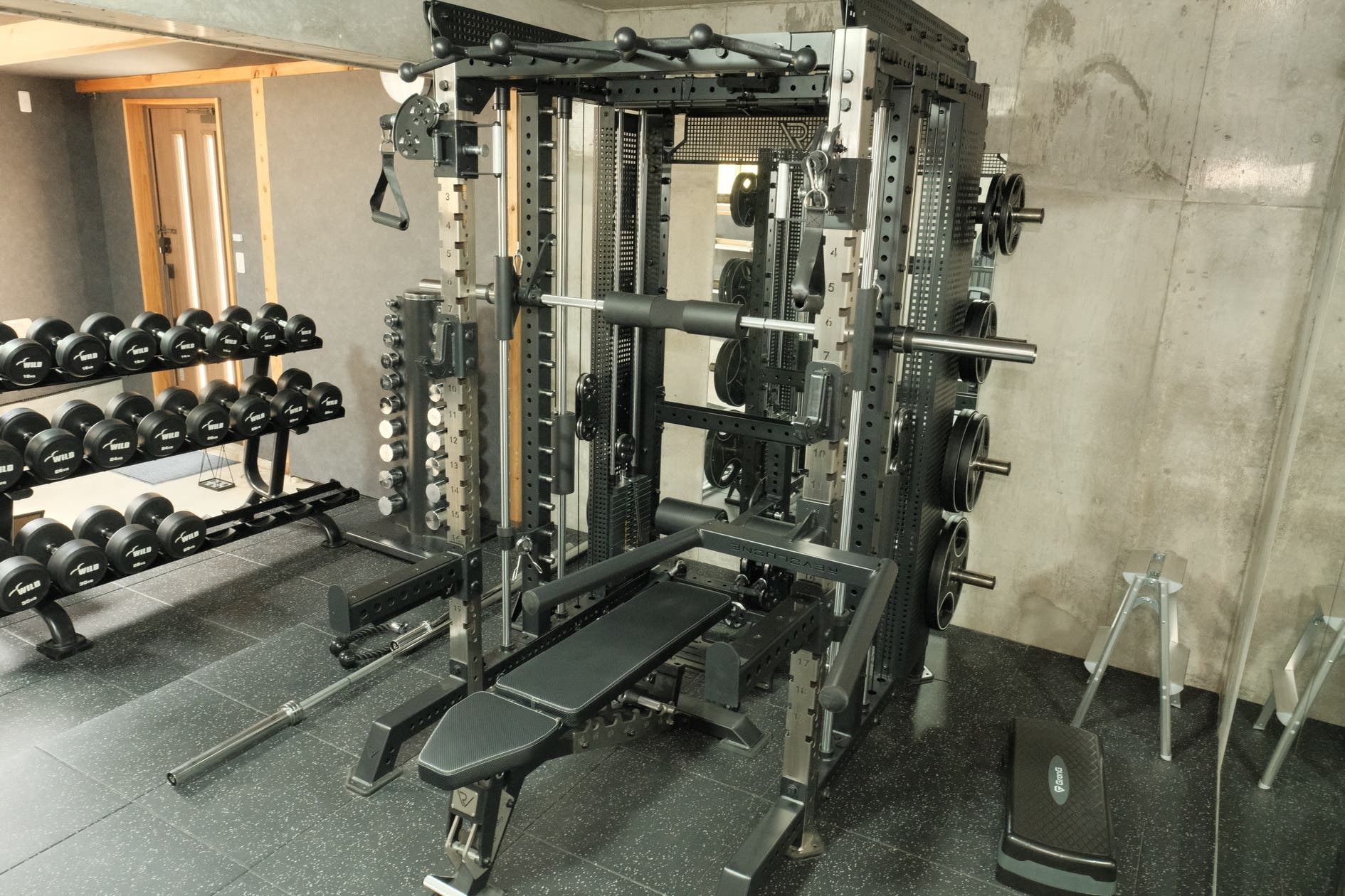 戸塚駅から徒歩11分の完全個室プライベートレンタルジムの写真4