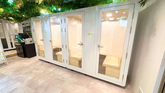 【渋谷駅徒歩1分|15PSブース】ワークブース/防音完全個室/31.5型モニター/充電/web商談・面接・MTG・テレワーク等の写真17