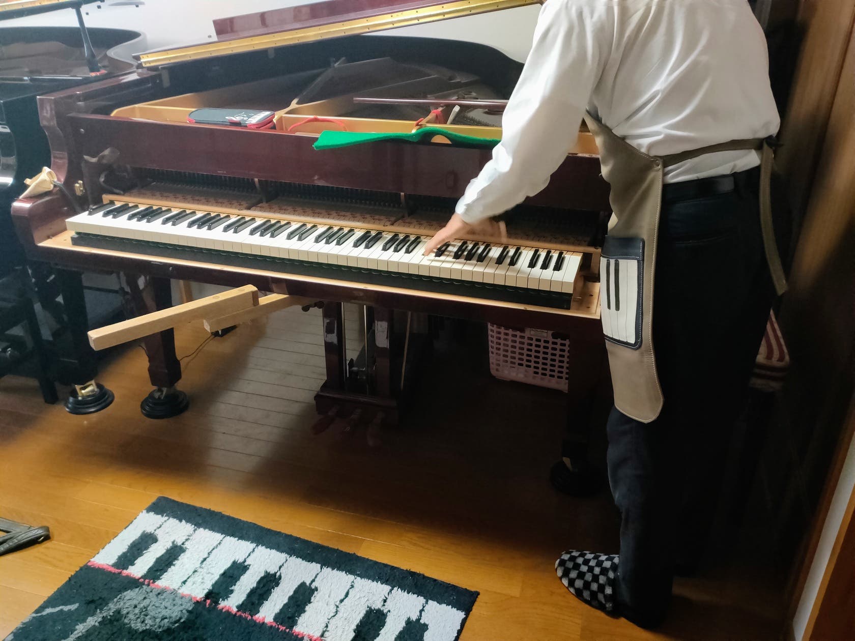 山形市｜グランドピアノ2台完備のレンタル練習室の写真13