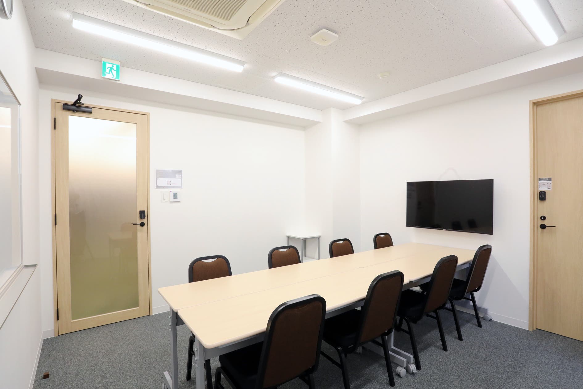 【青山一丁目302号室】2026/4/1　OPEN✨ 駅近🚃飲食持ち込み可能🍱55インチモニター＆ホワイトボード付き✨の写真4