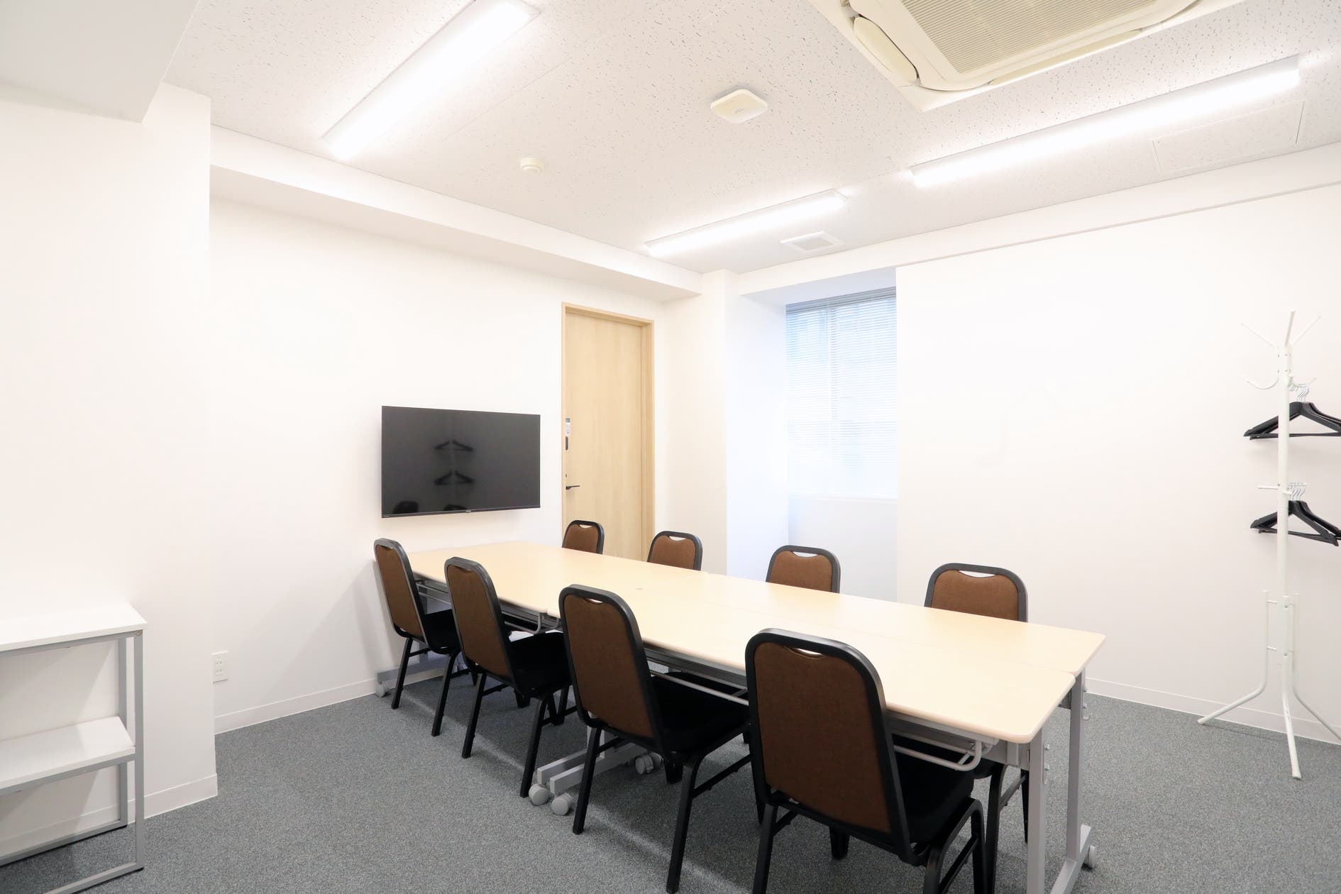 【青山一丁目302号室】2026/4/1　OPEN✨ 駅近🚃飲食持ち込み可能🍱55インチモニター＆ホワイトボード付き✨の写真1