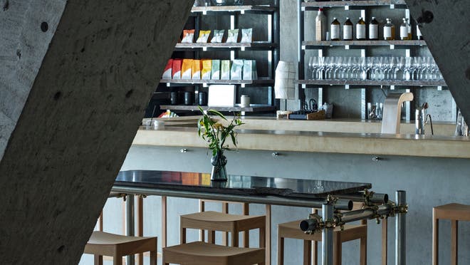 ・池尻大橋駅徒歩3分|自然光と素材感のあるバー・カフェ・レストランスペースの写真1