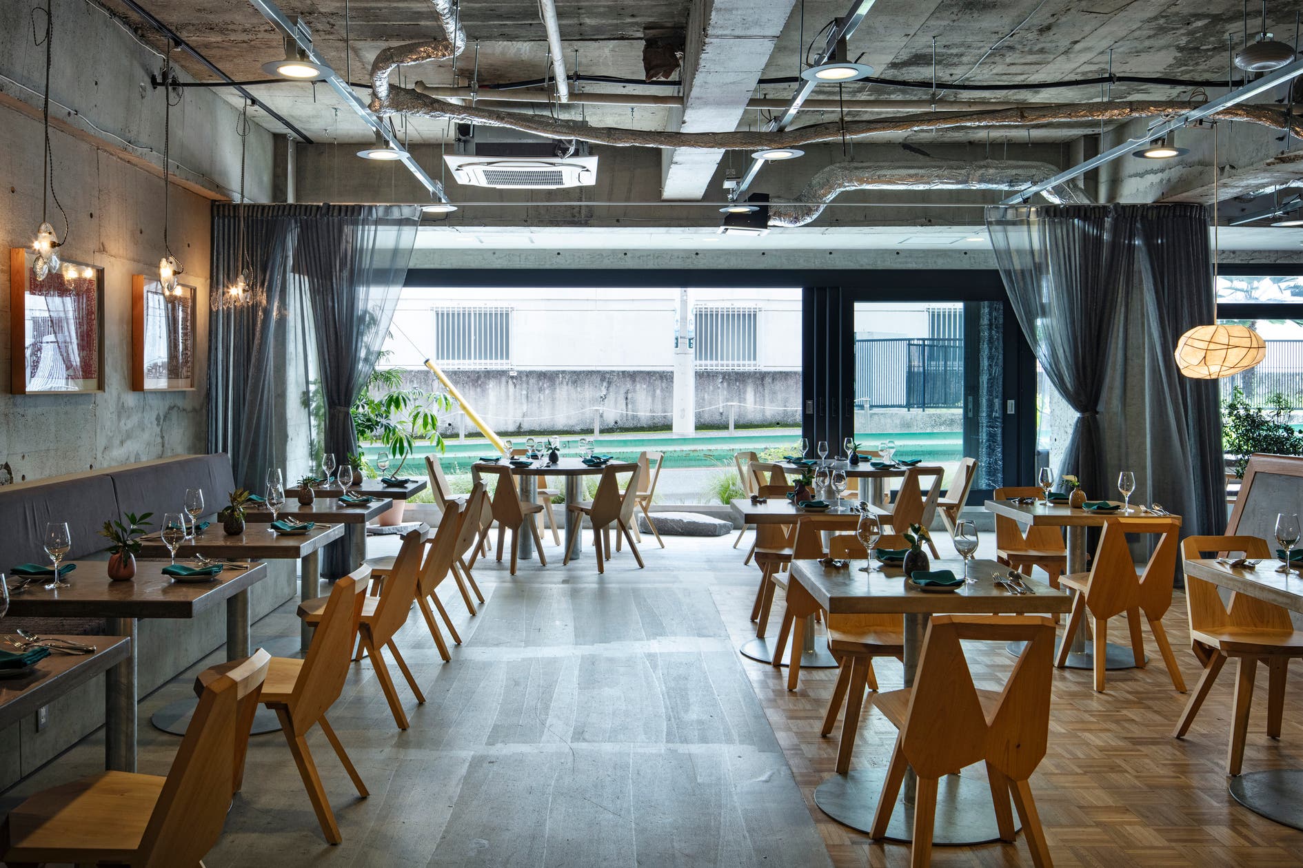 ・池尻大橋駅徒歩3分｜自然光と素材感のあるバー・カフェ・レストランスペースの写真10