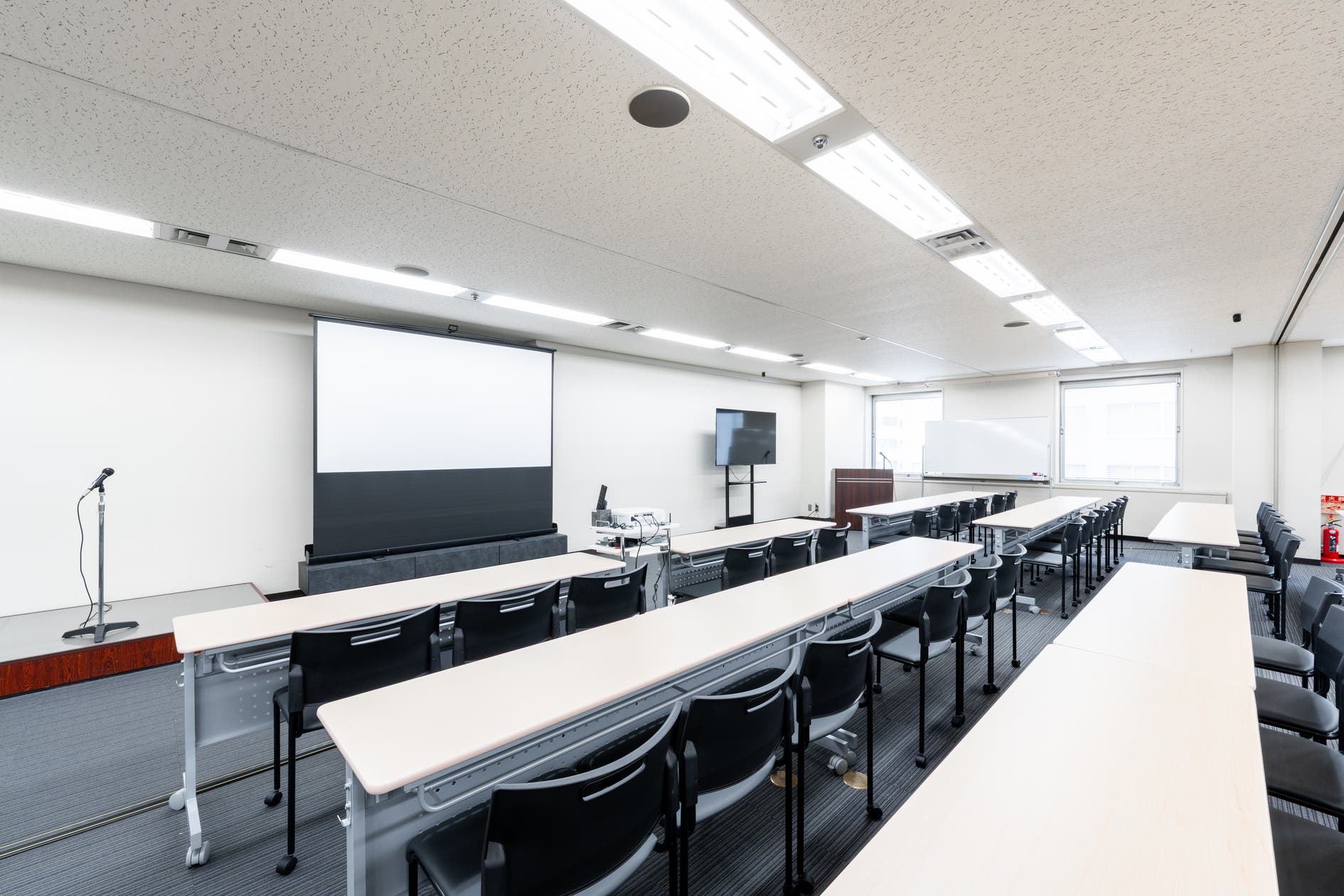 スペモ💻大通駅徒歩1分🚶会議💻ワークショップ📖勉強会👨‍🏫3画面投影可能📺845_SHIMZ WORK 札幌の写真8